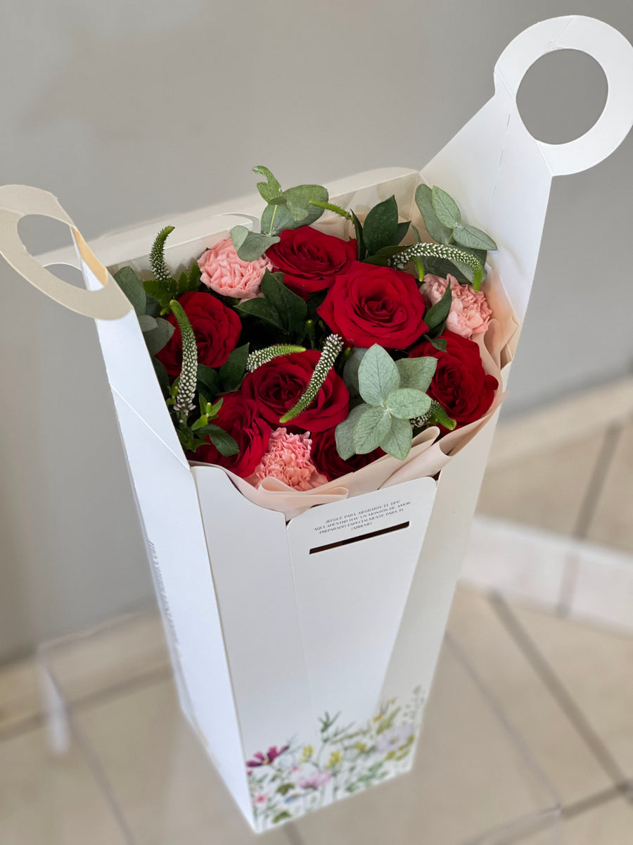 Blooming Bouquet Box – La Floristería Honduras